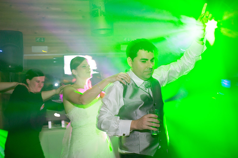 Poroka Nine in Alberta - Evergreen smlednik - Popotniški blog ...